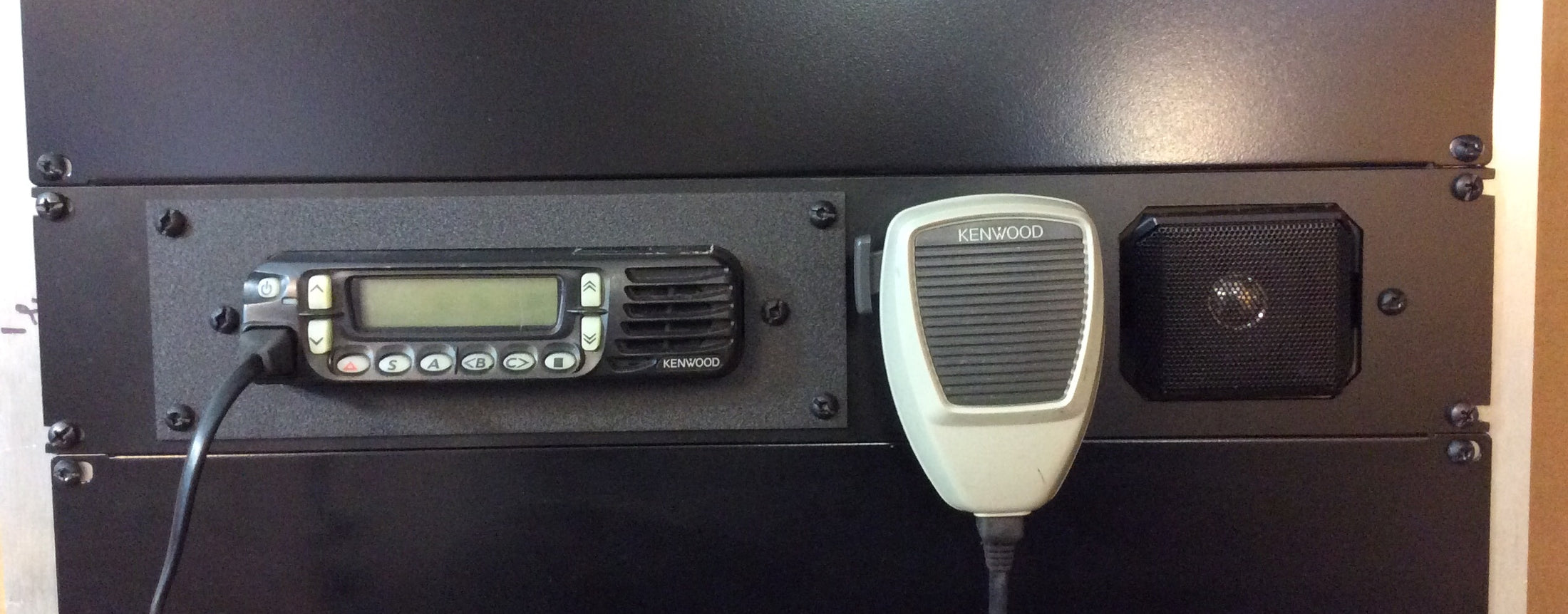 19" Rack Panel for Single Radio Mounting Speaker